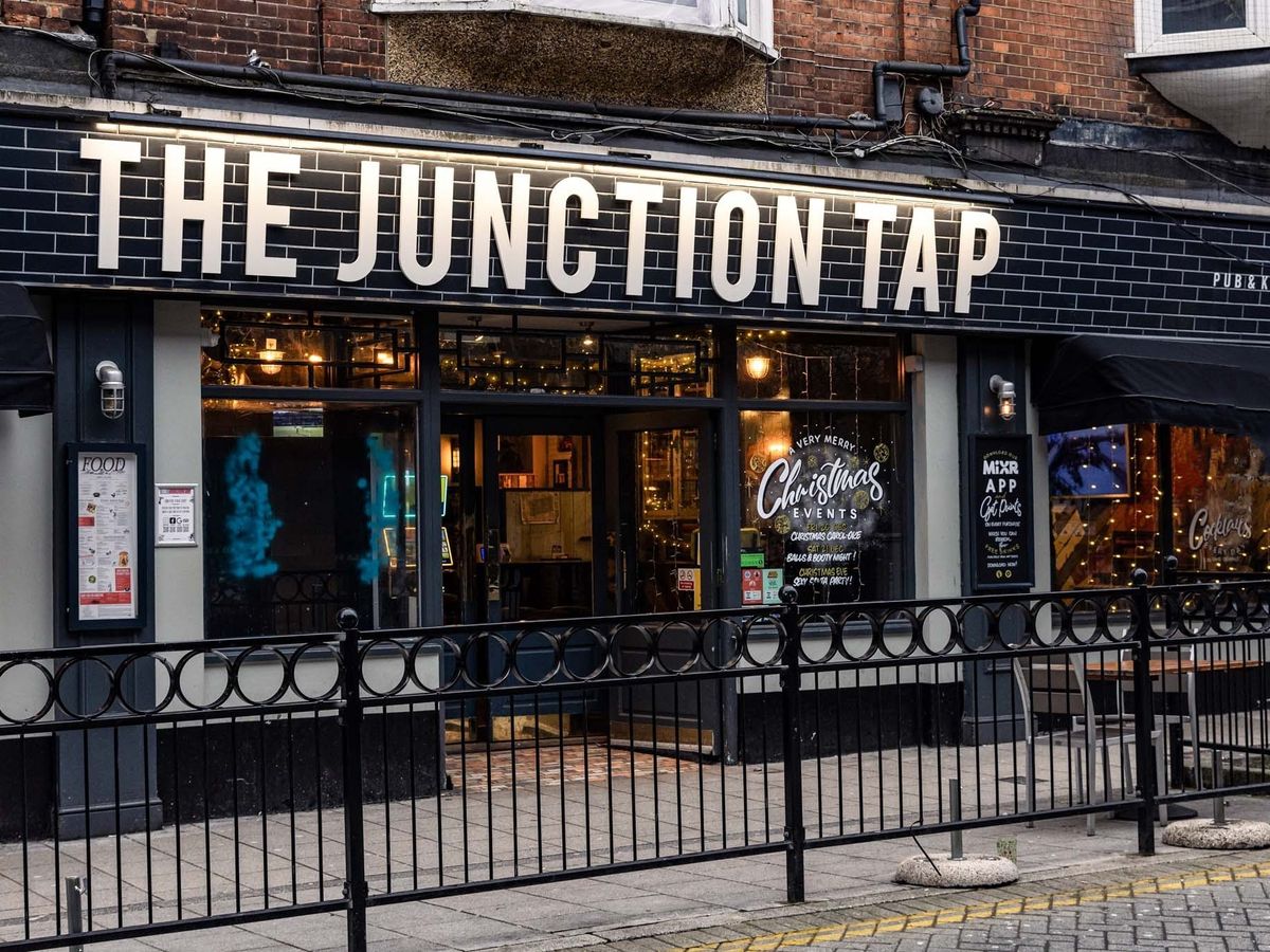 Junction Tap, Woking, Surrey, GU21 5AJ available for Tenancy